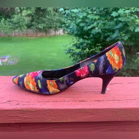 Gamins | Shoes | Vintage Gamins Heeled Shoes 9s Era Size 65 Super Cute ...